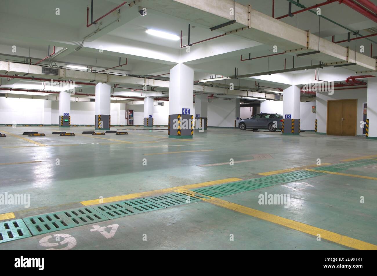Basement Parking Ramp Slope Slope On Car Park Building Stock Photo