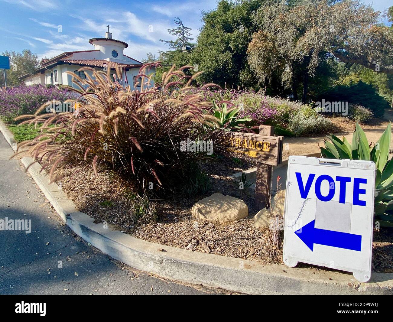 Covenant sign hi-res stock photography and images - Alamy