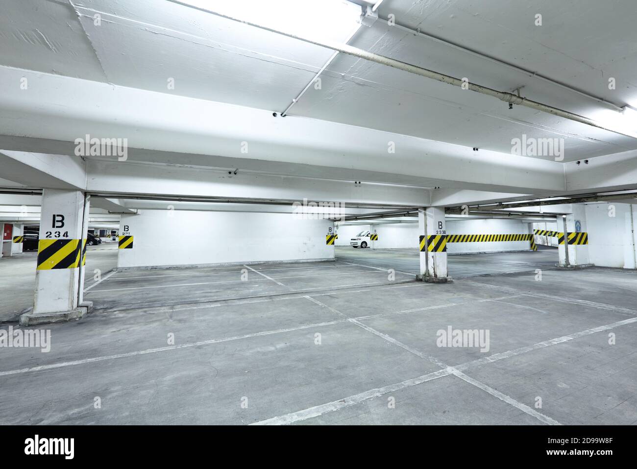Underground parking ramp slope hi-res stock photography and images - Alamy