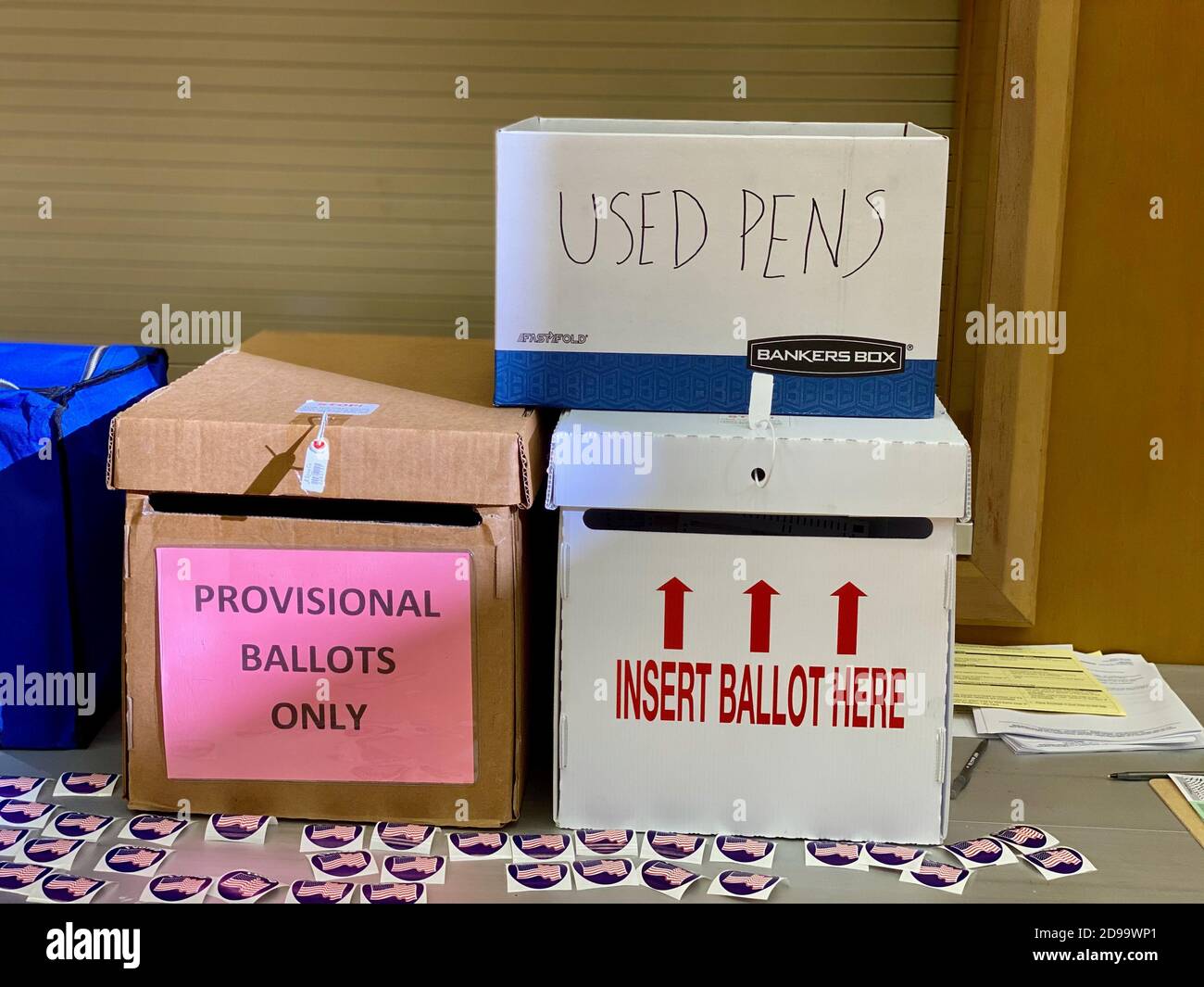 Polling place signage hi-res stock photography and images - Alamy