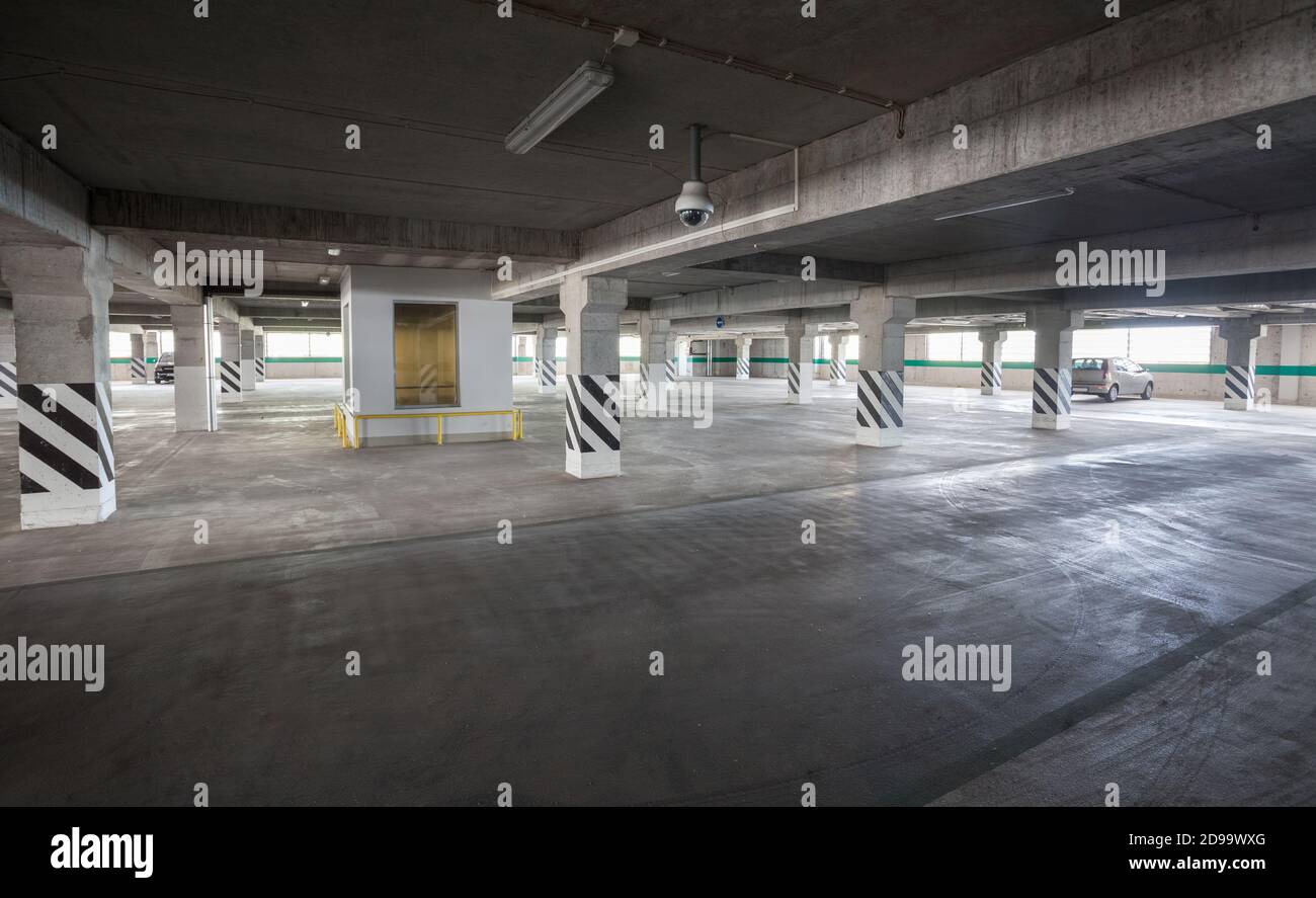 Underground parking ramp slope hi-res stock photography and images - Alamy