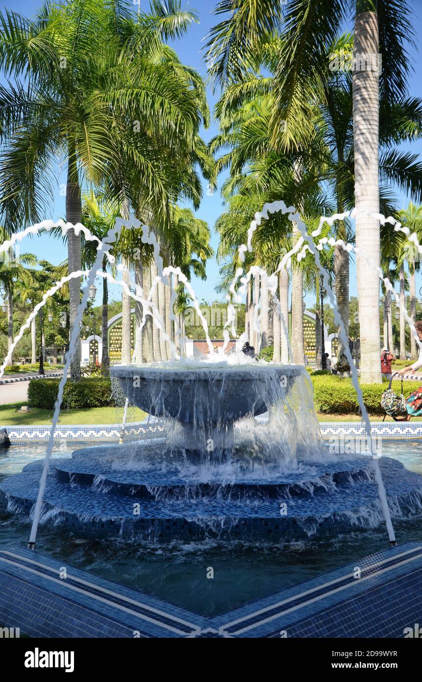 water fountain in park brunei Stock Photo - Alamy