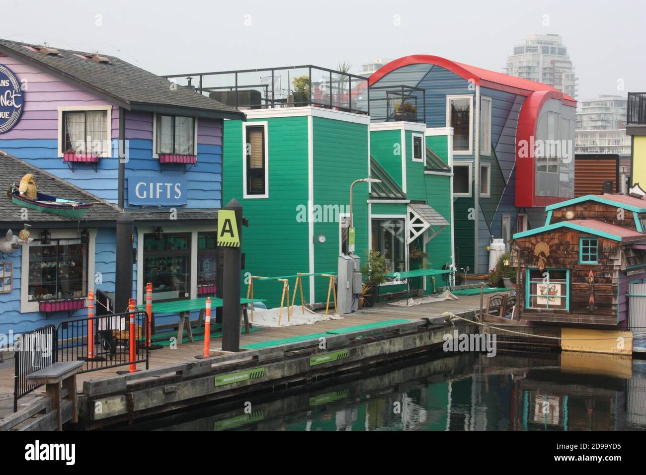 The Floating Houses at Fishermans Wharf, Victoria, BC Stock Photo - Alamy