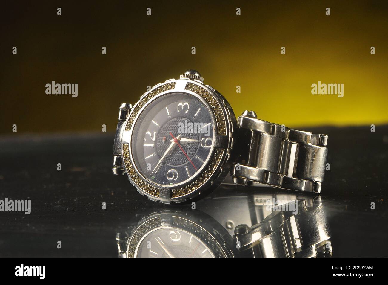 Wrist shot hi-res stock photography and images - Alamy