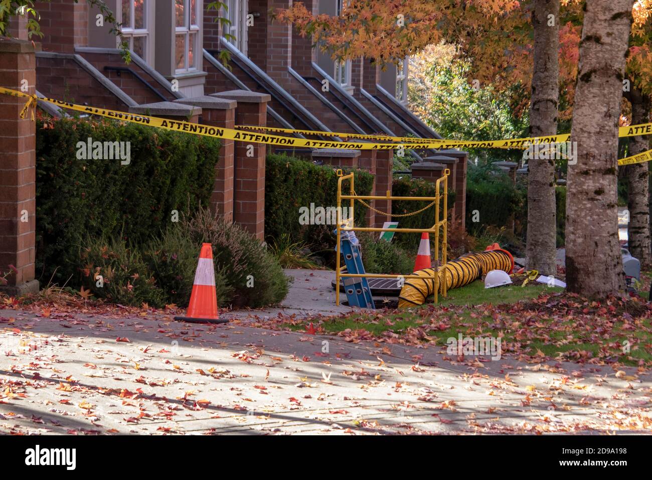 Hole in the pylon hi-res stock photography and images - Alamy