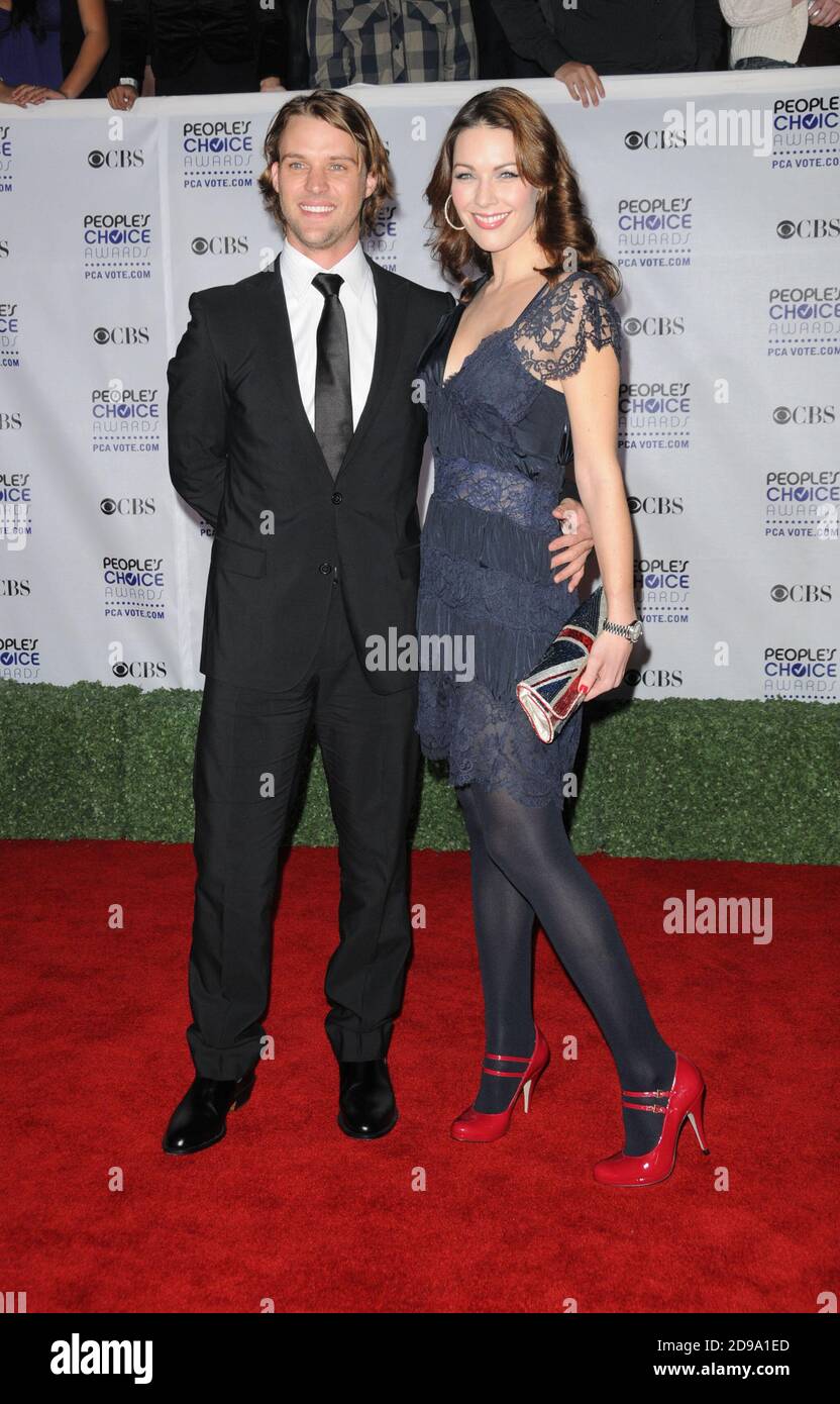Louise griffiths and jesse spencer hi-res stock photography and images ...