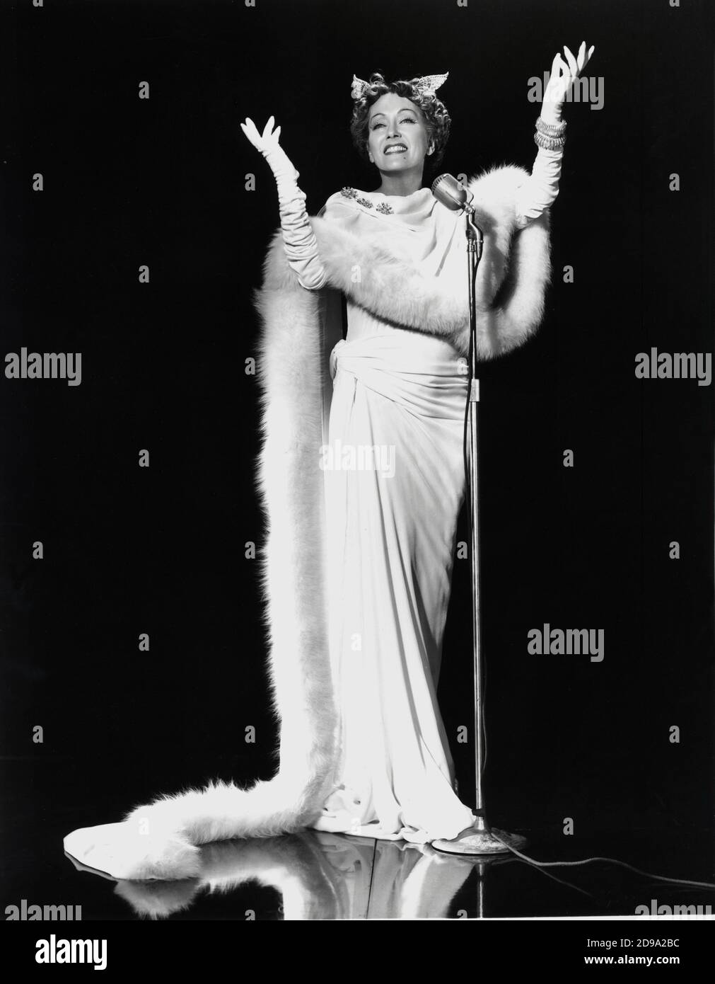 Edith head hi-res stock photography and images - Alamy