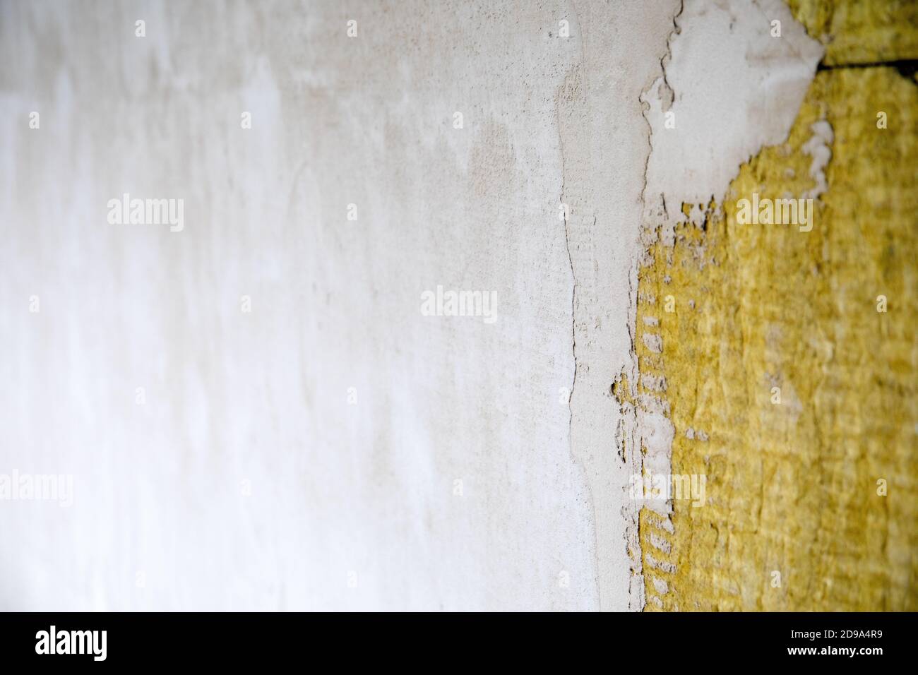 Rock wool. Building insulation, repair and renovation. Plastering and ...