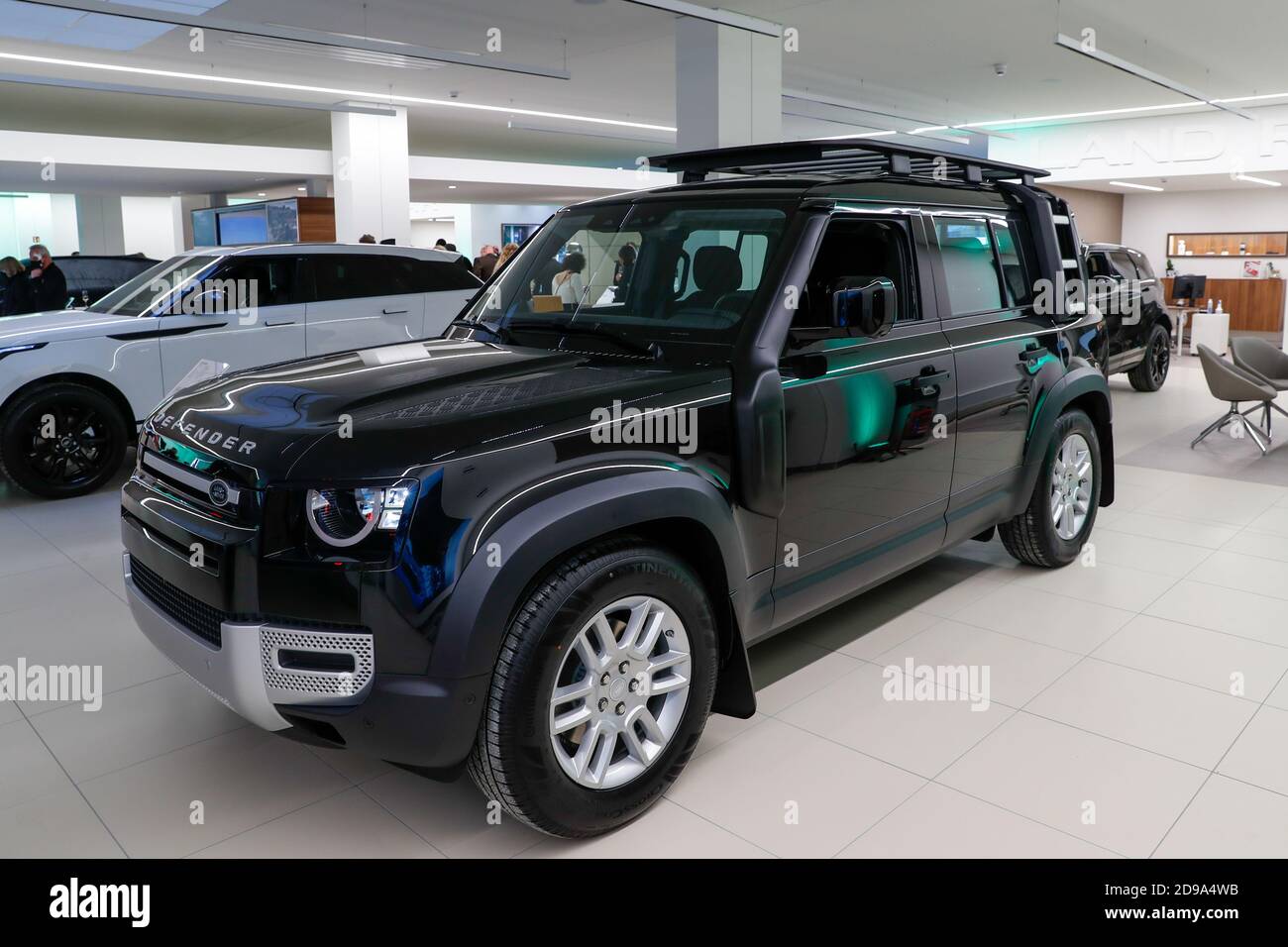 2020 land rover defender hi-res stock photography and images - Alamy