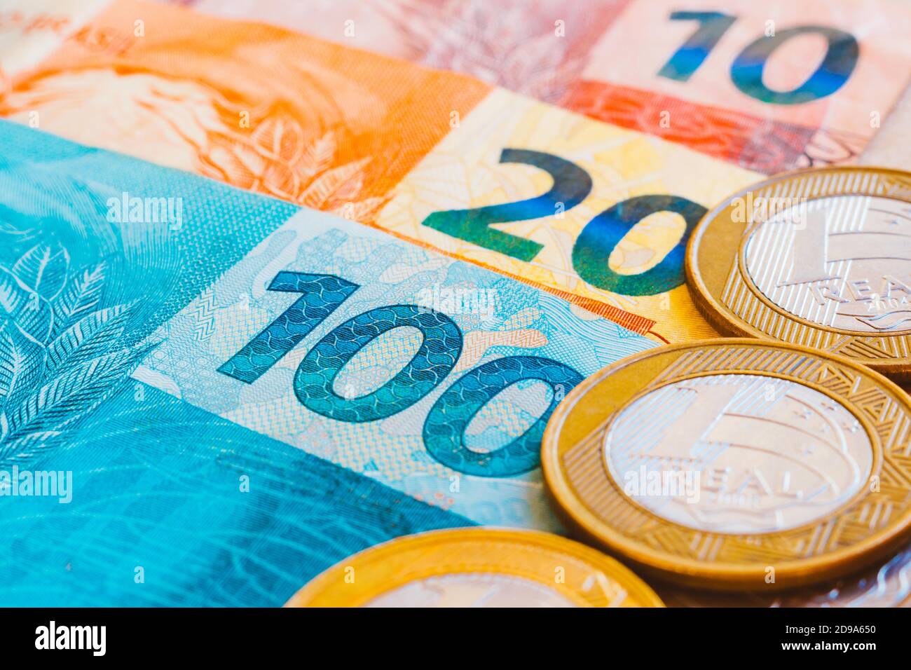 Brazilian banknote hi-res stock photography and images - Alamy