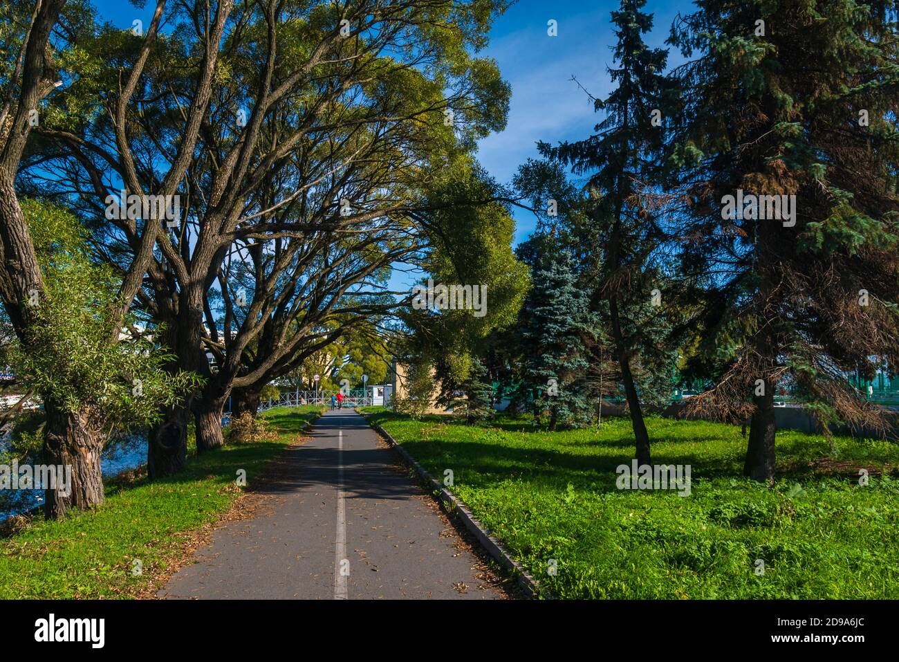 Beautiful cycle path hi-res stock photography and images - Alamy