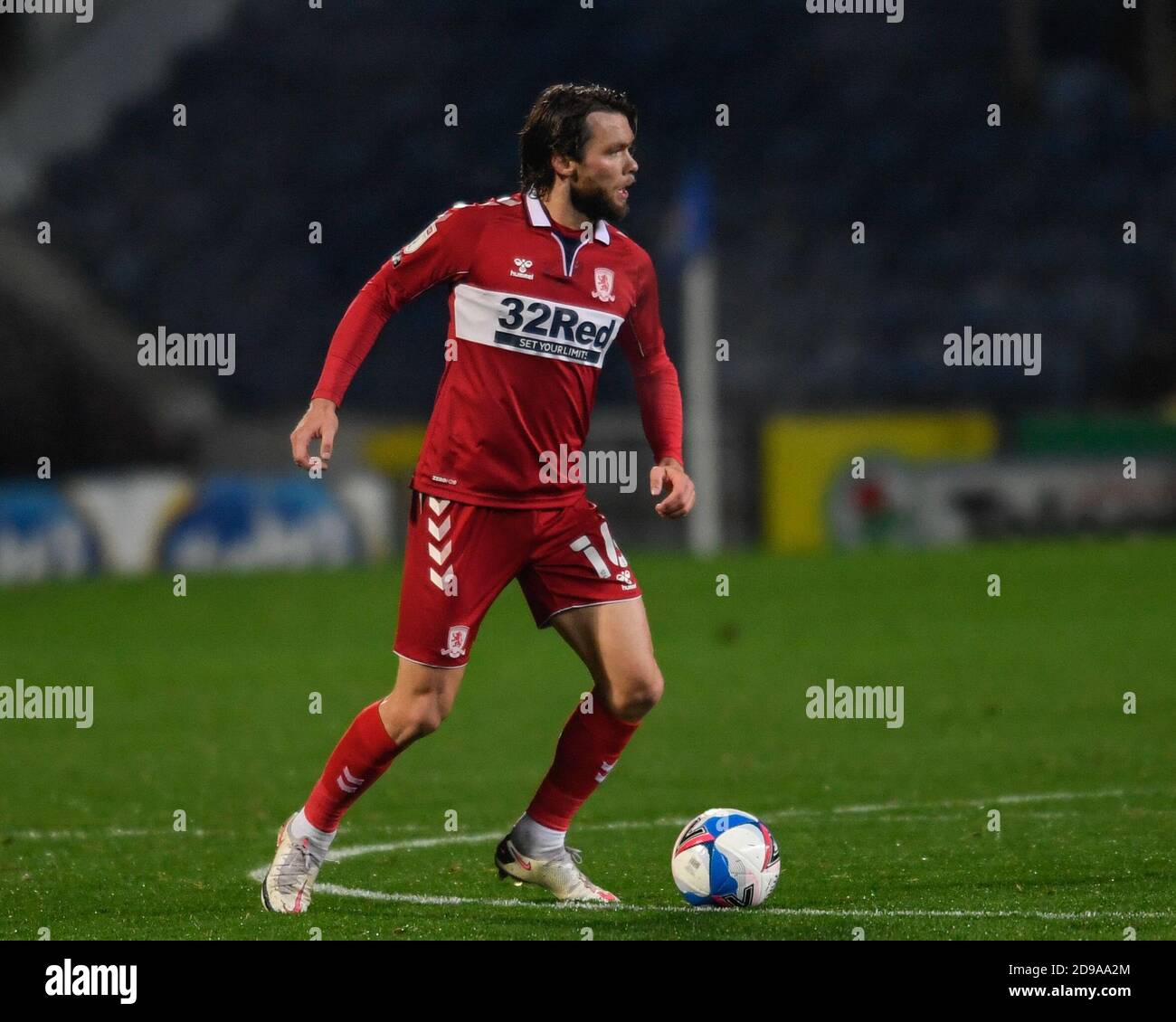 Jonathan Howson (16) of Middlesbrough looks for a pass Stock Photo - Alamy