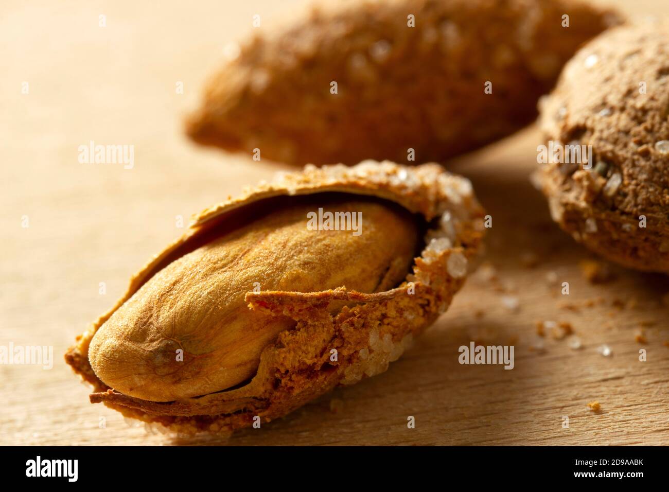 roasted, shelled and salted almonds Stock Photo - Alamy