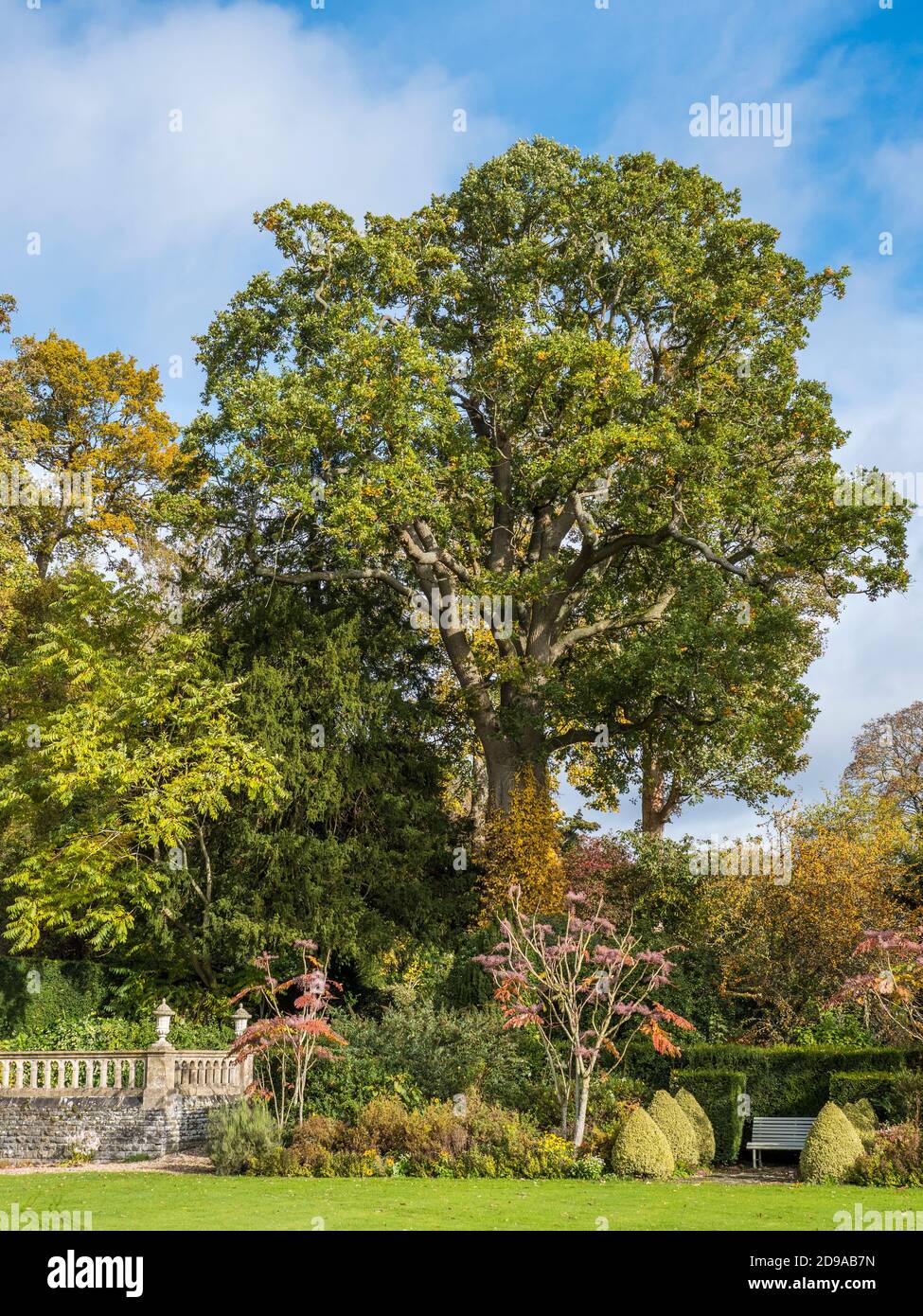 Garden Terrace and Railings, Balustrades, Englefield House Gardens ...
