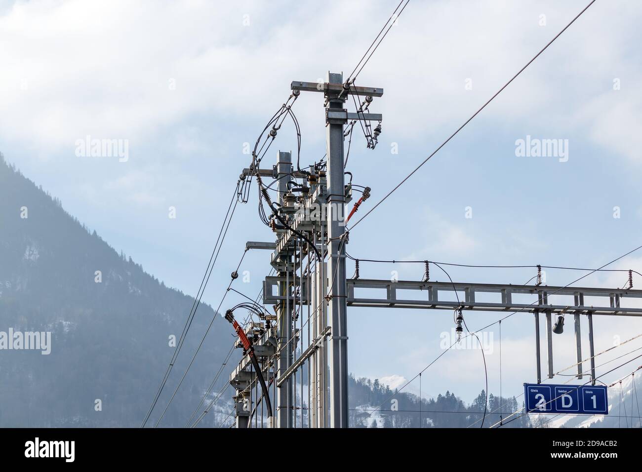 Telegraph pole railroad hi-res stock photography and images - Alamy