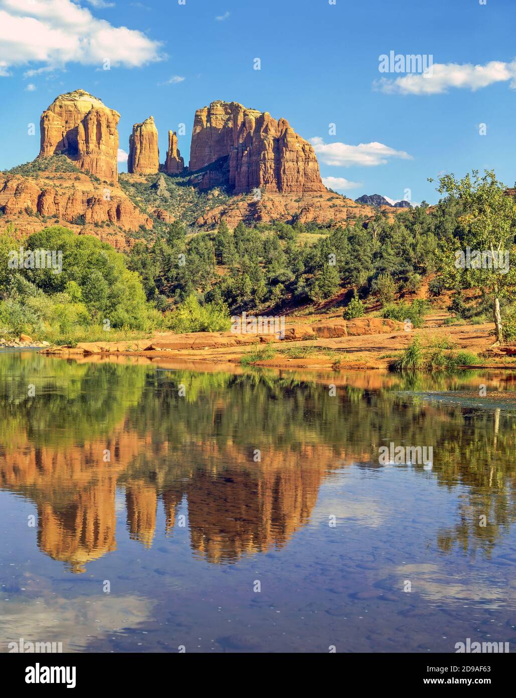Reflection in red rock hi-res stock photography and images - Alamy
