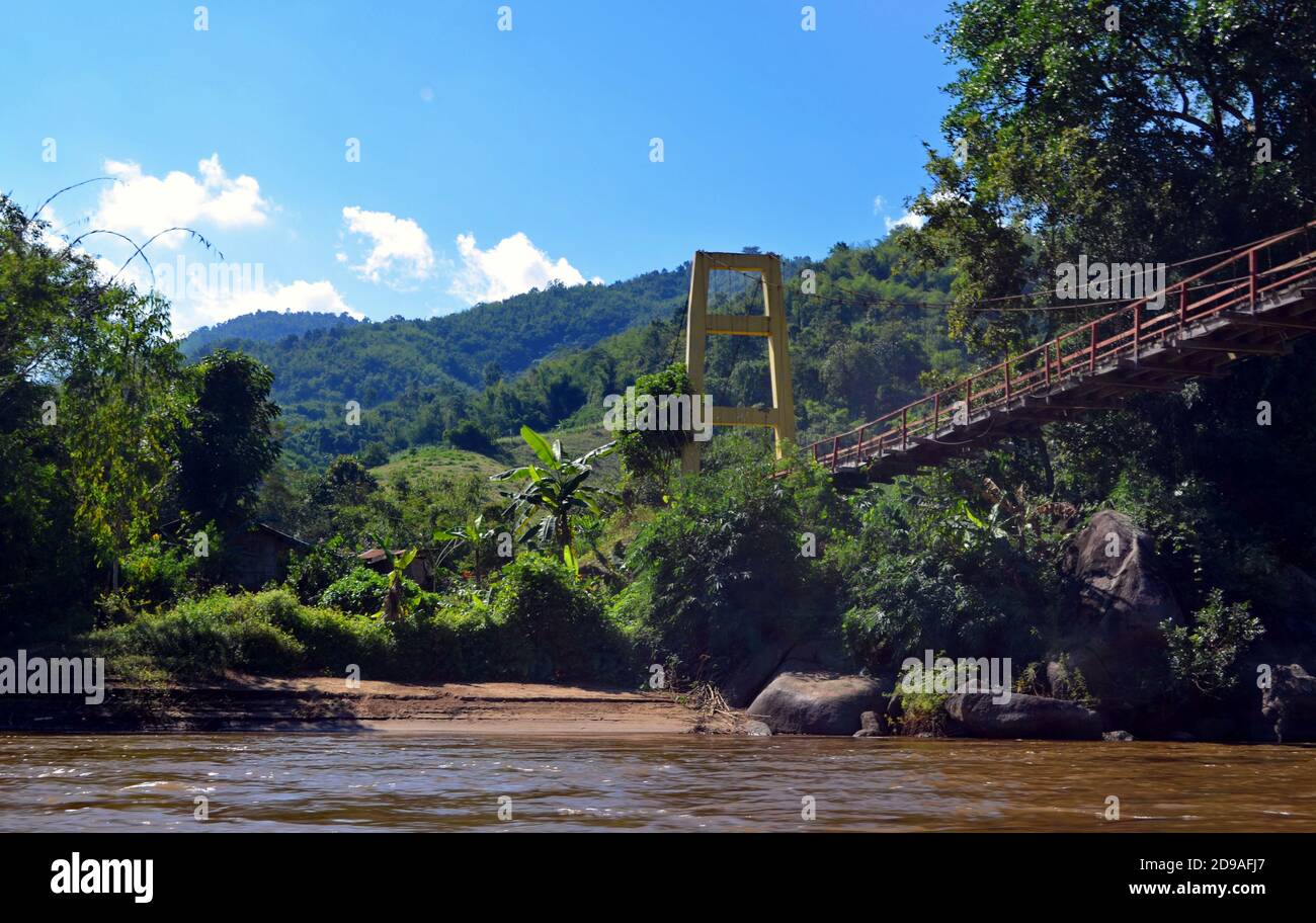Chiang Rai, Thailand - Bridge over the Mae Kok River Stock Photo - Alamy