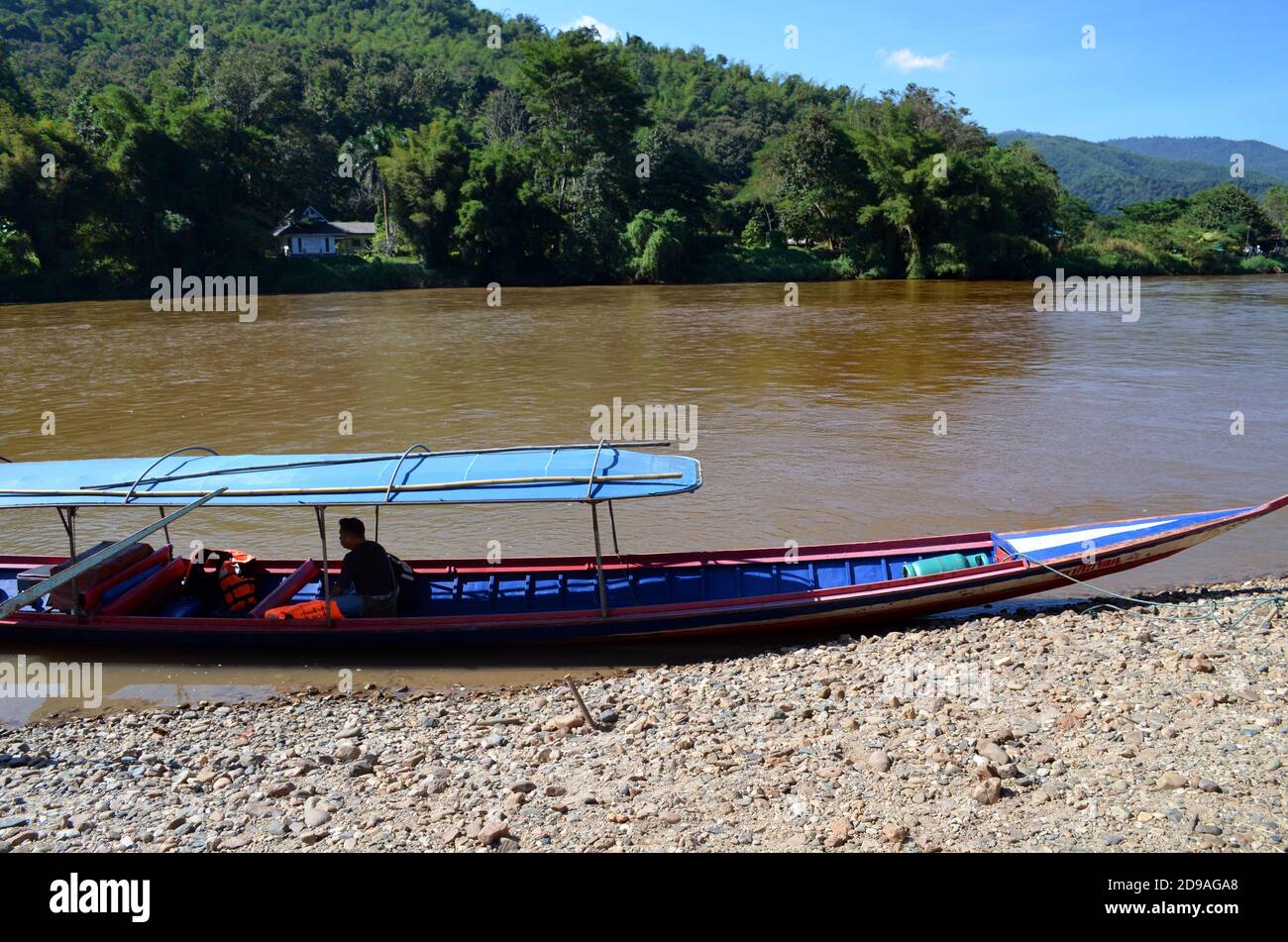 Chiang Rai, Thailand - Long Boat by the Mae Kok River Stock Photo - Alamy