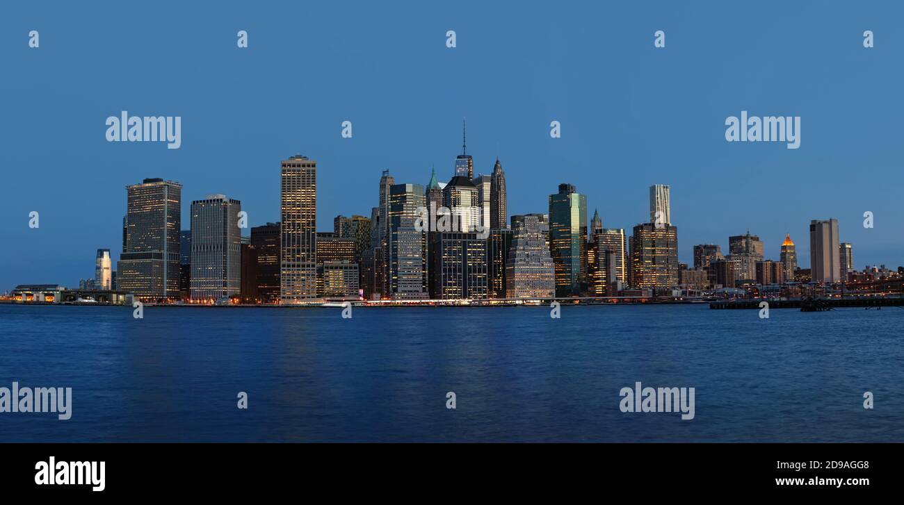 Early morning new york city hi-res stock photography and images - Alamy