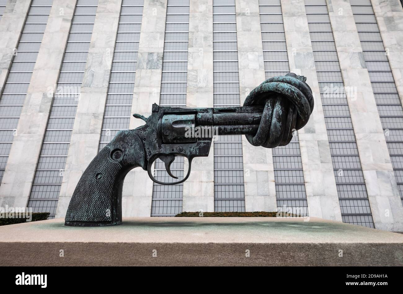 Colt python 357 magnum hi-res stock photography and images - Alamy