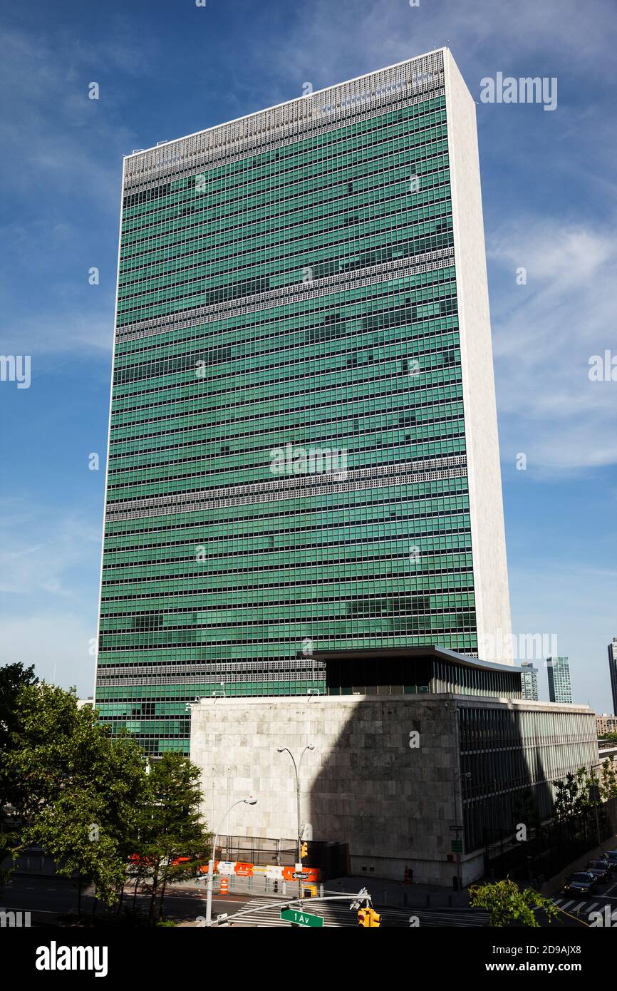 United Nations Building in New York is the headquarters of the United ...