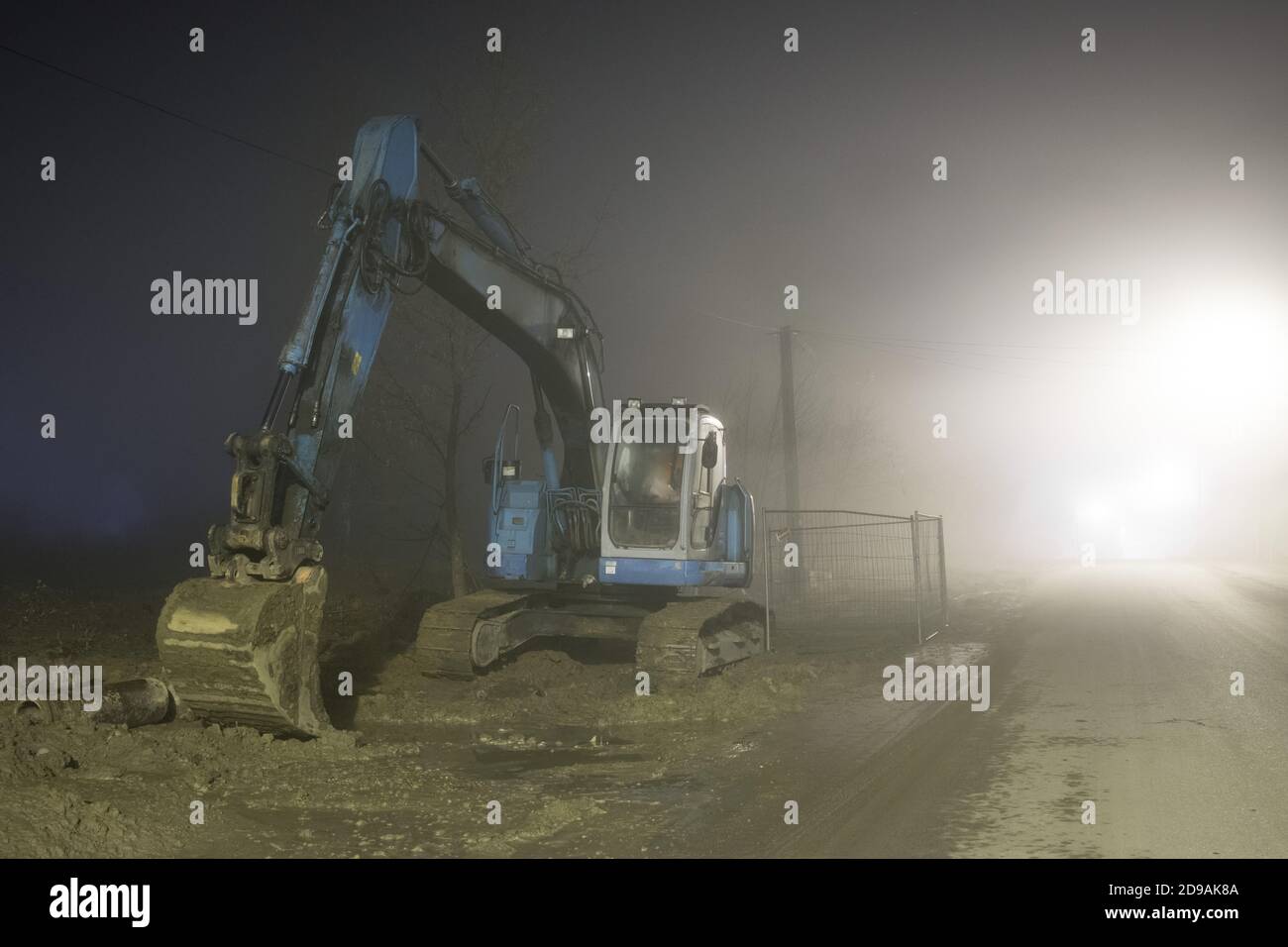 Excavator at night hi-res stock photography and images - Alamy