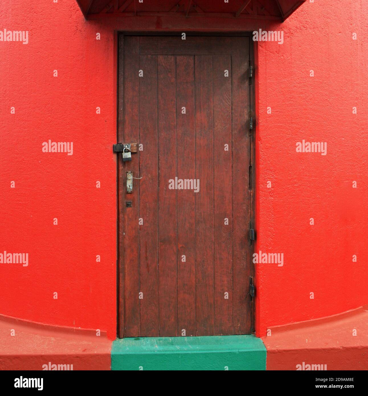 Outdoor outdoors out door doors hi-res stock photography and images - Alamy