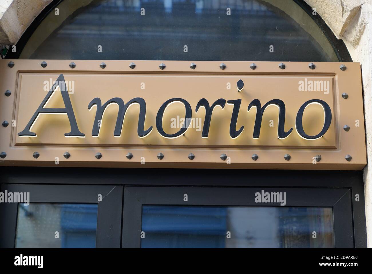 Ice cream sign flavours hi-res stock photography and images - Alamy