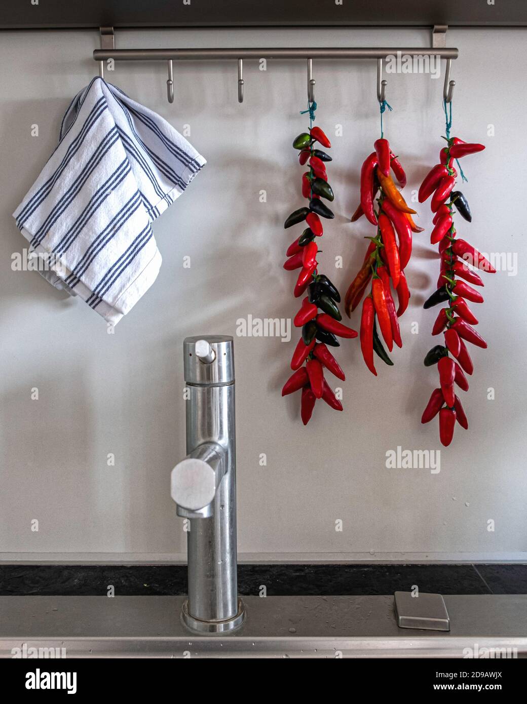 Chilli crop hi-res stock photography and images - Alamy