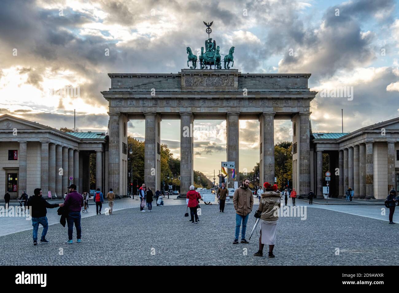 Brandenburg Gate, Brandenburger Tor. Peace Sculpture chariot and ...