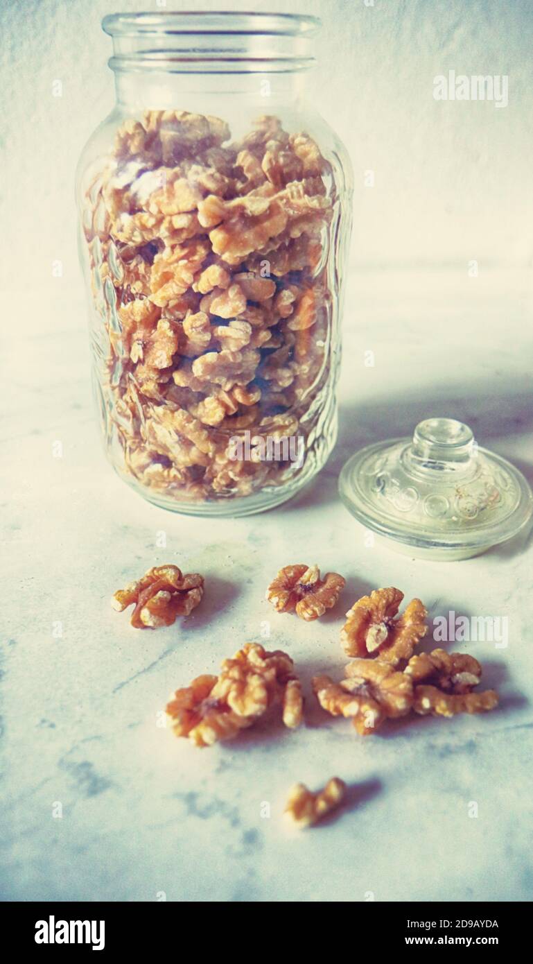 Walnut kernels rich of Omega-3 polyunsaturated fatty acid and ...