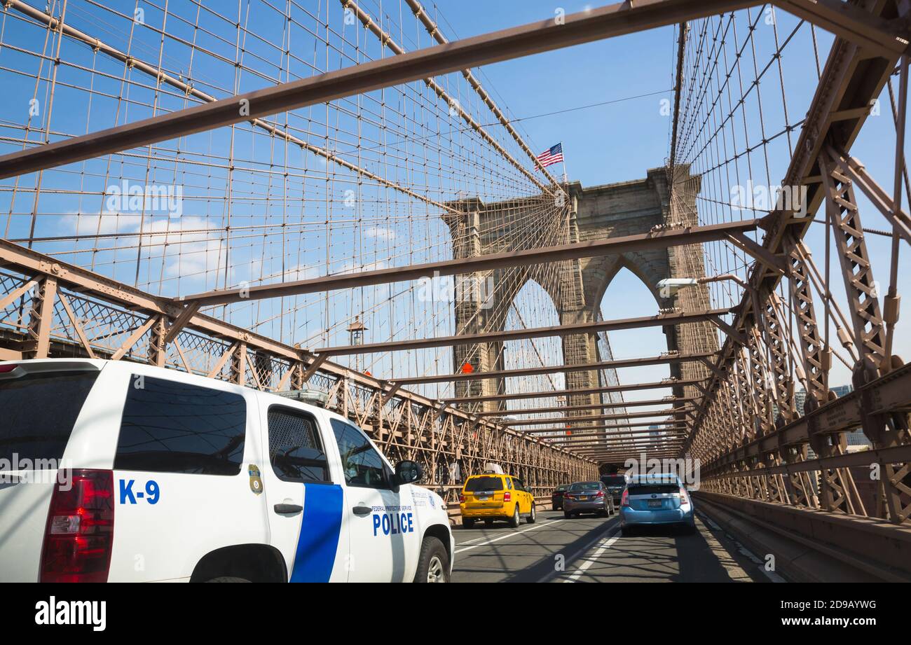 NEW YORK, USA - Apr 27, 2016: Police car on Brooklyn Bridge. Brooklyn ...
