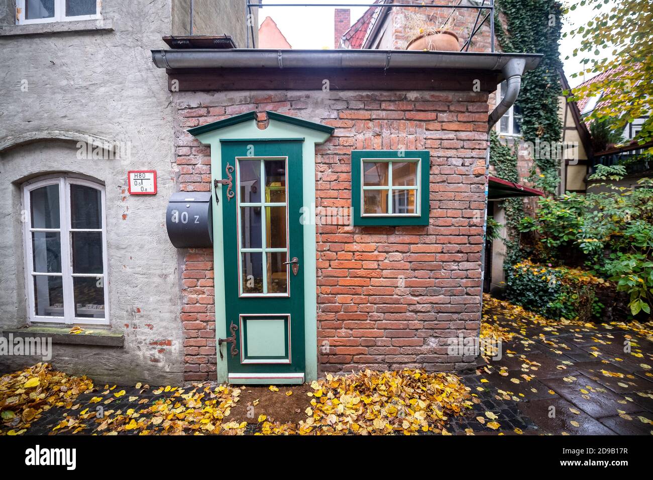 Smallest Mansion