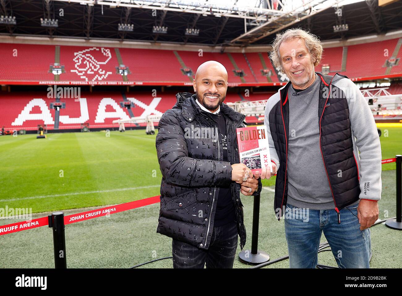 Amsterdam, Netherlands. 04th Nov, 2020. AMSTERDAM, 04-11-2020 book ...