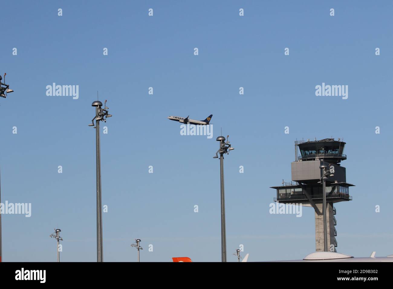 Ber commissioning hi-res stock photography and images - Alamy
