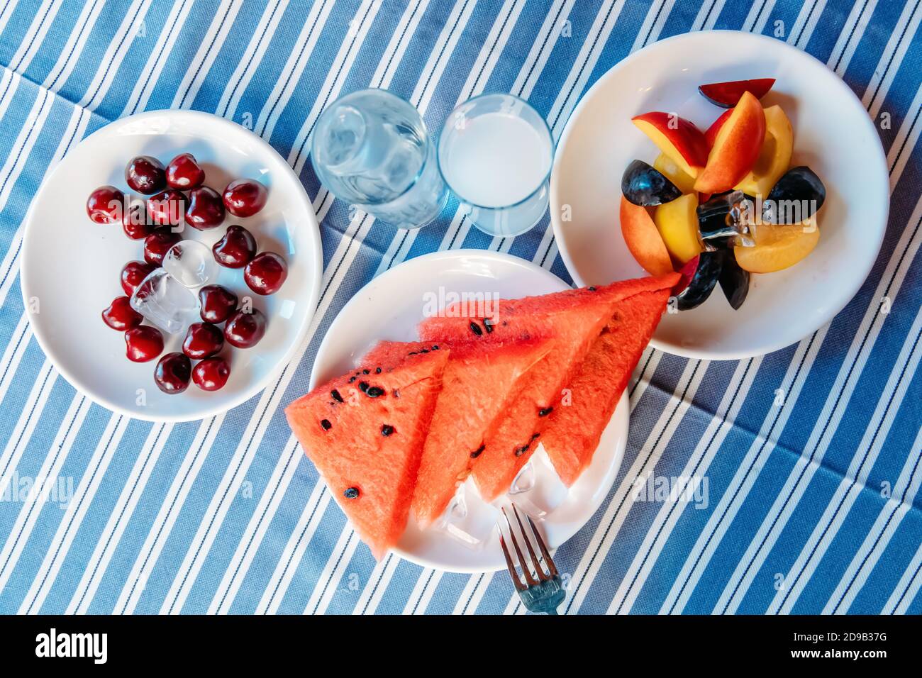 Raki istanbul hi-res stock photography and images - Alamy