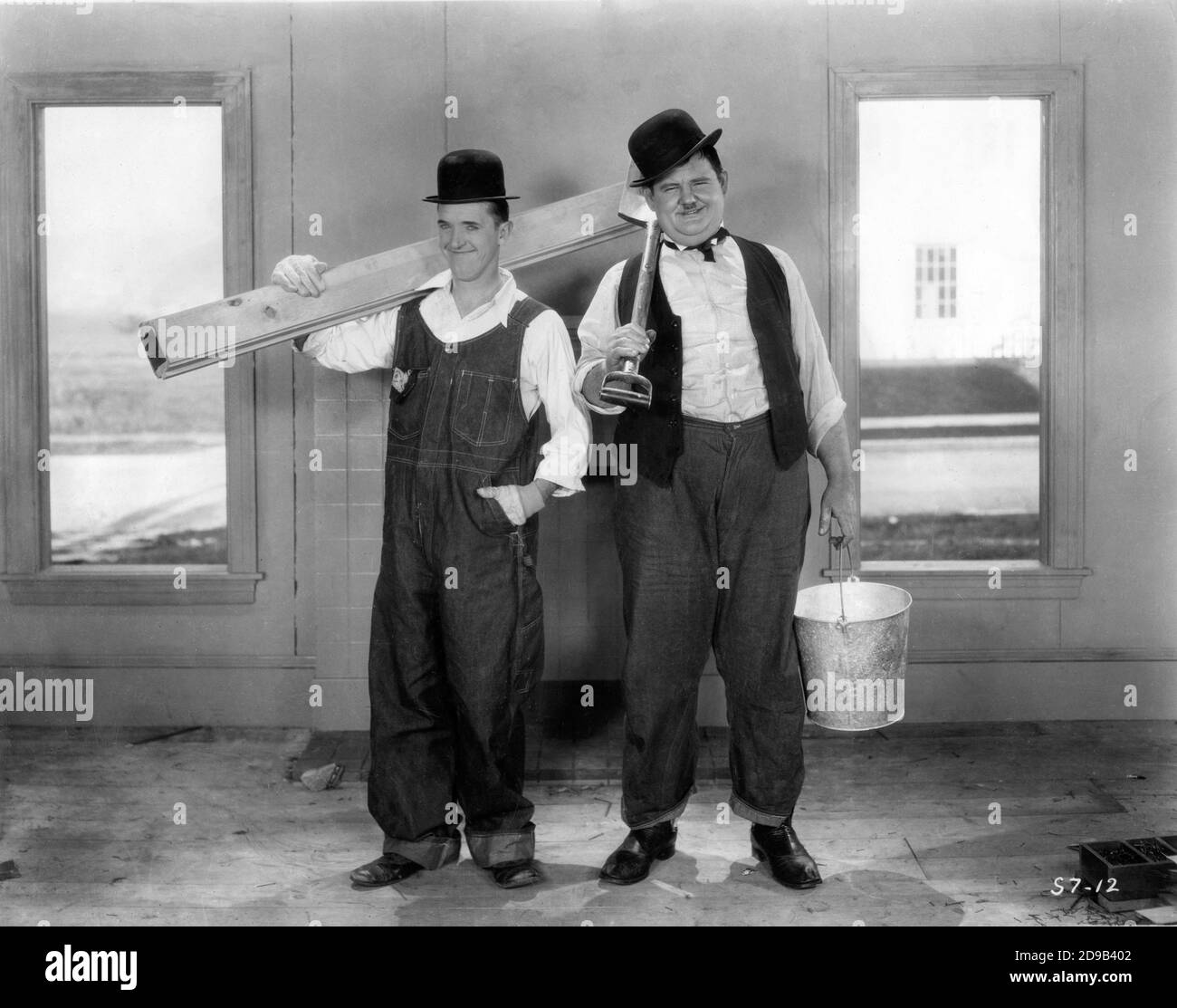 Leo mccarey hal roach hi-res stock photography and images - Alamy