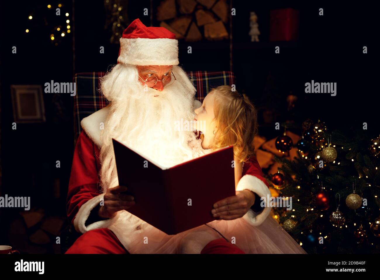 Santa claus with a lap hi-res stock photography and images - Alamy