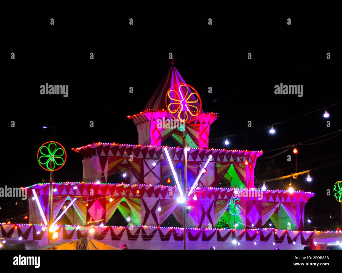 India diwali deepavali lights hi-res stock photography and images - Alamy