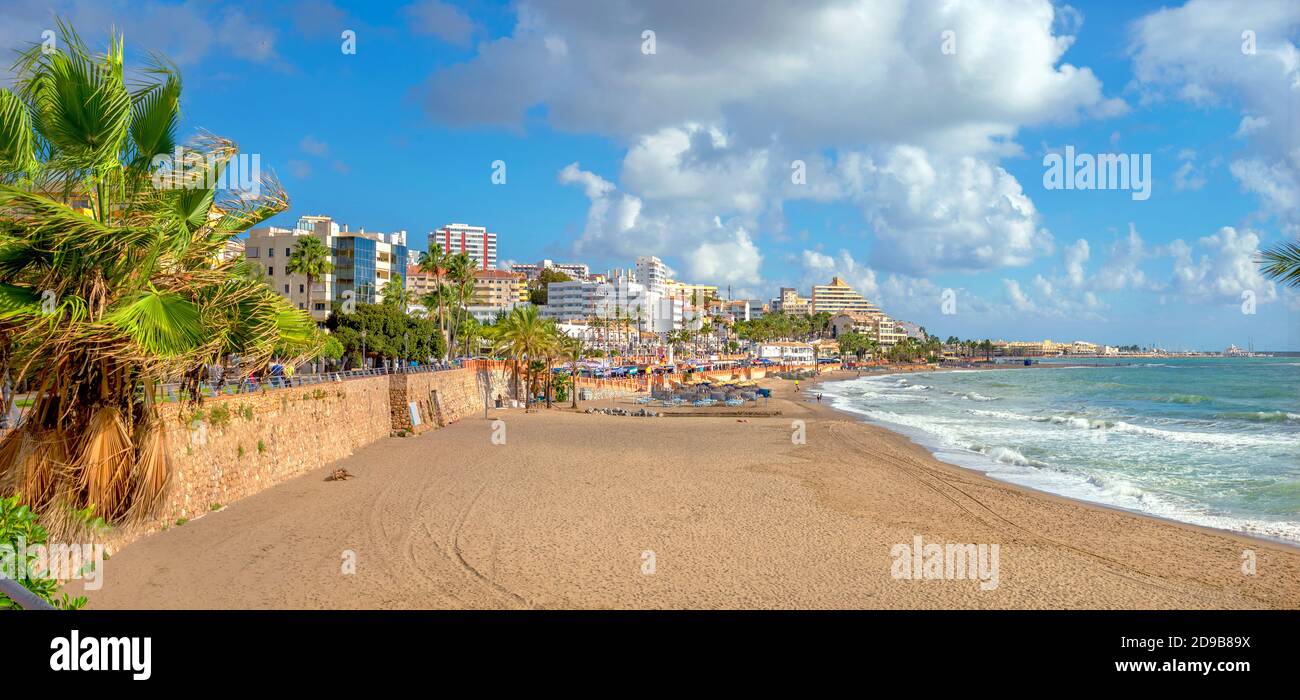 Seafront beach resort hi-res stock photography and images - Alamy