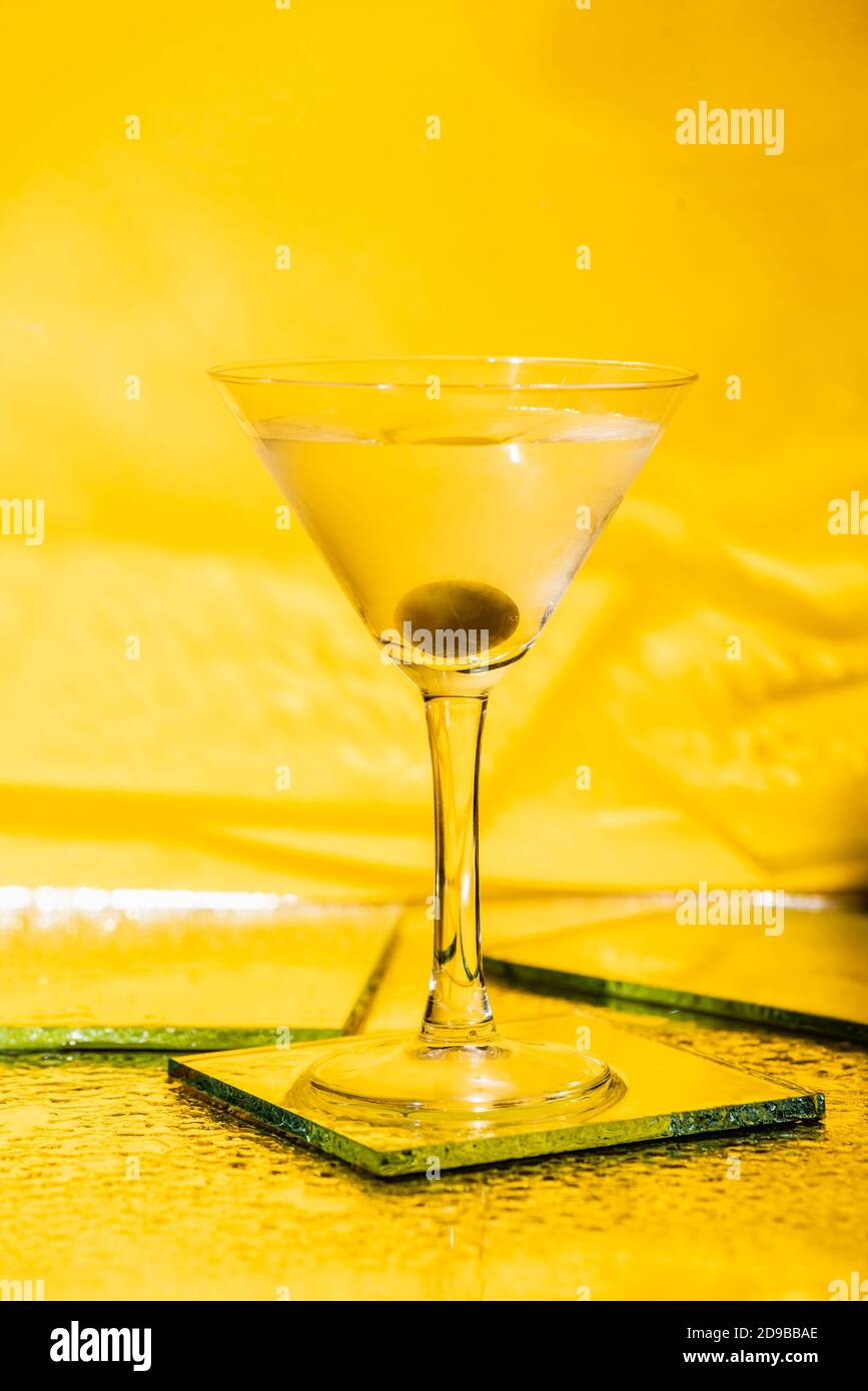 Olive in martini hi-res stock photography and images - Alamy