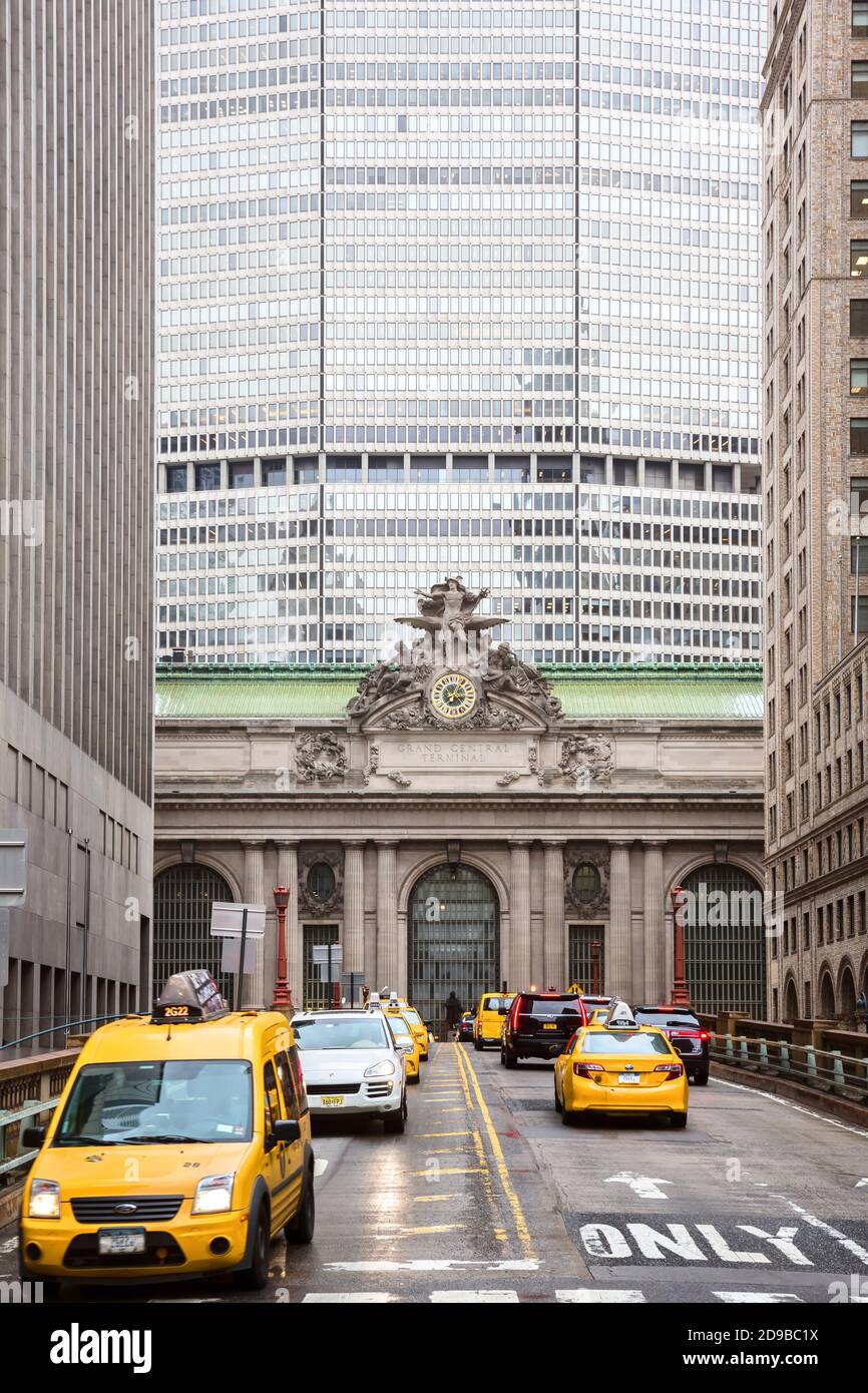 NEW YORK, USA - May 04, 2016: Facade of Grand Central Terminal in New ...