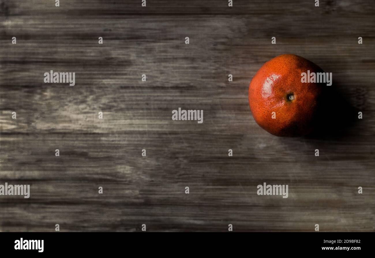 Old tangerine hi-res stock photography and images - Alamy