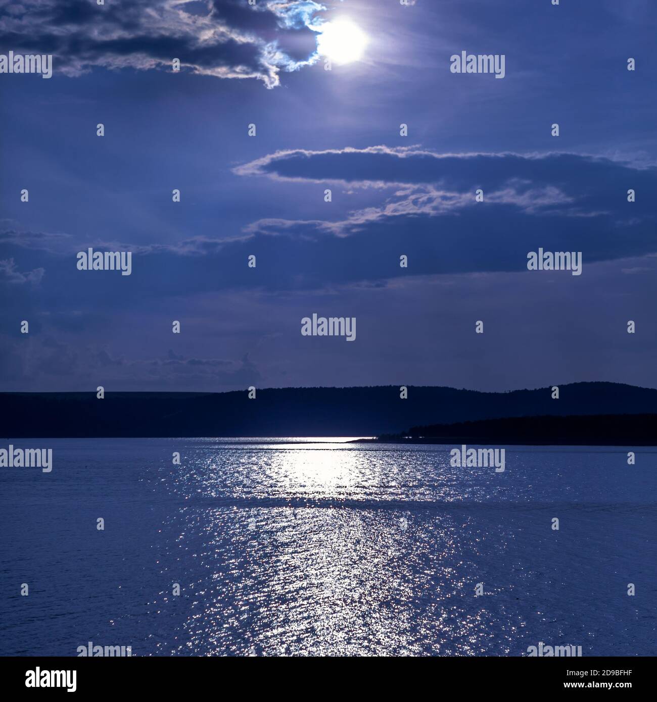 Full moonlight lake river hi-res stock photography and images - Alamy