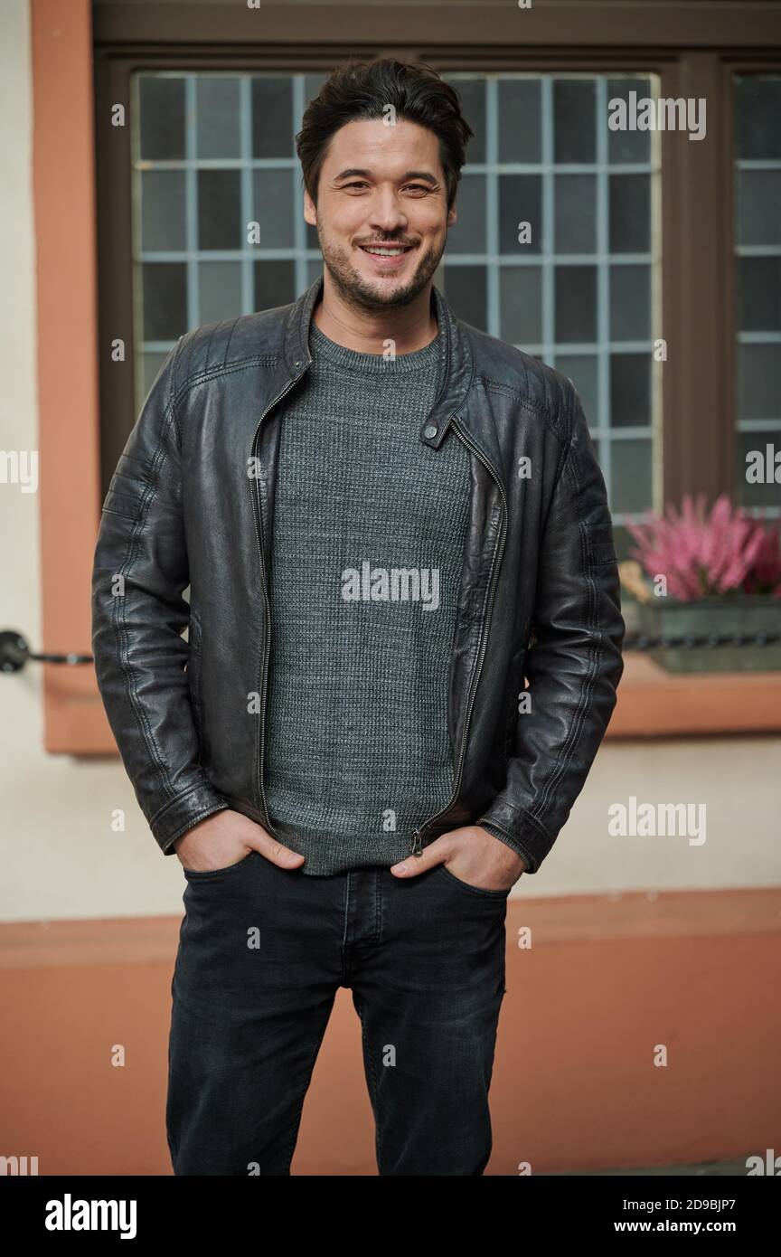 Cologne, Germany. 04th Nov, 2020. The actor Alexander Milo (Jakob Huber ...