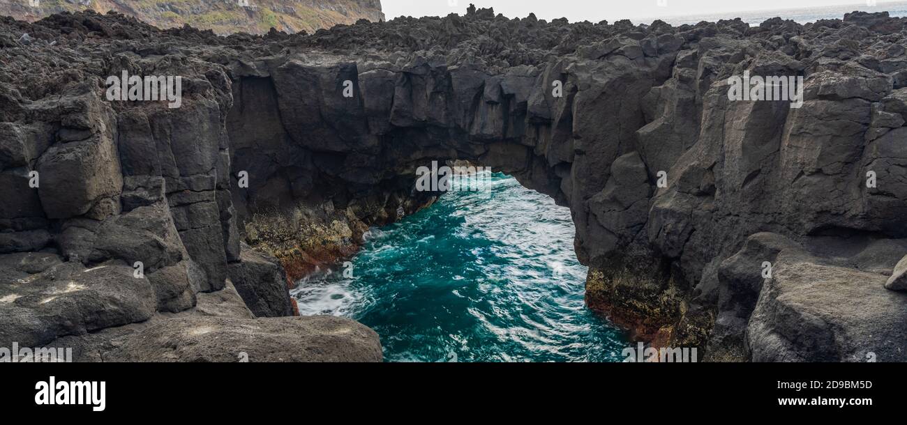 Ponta da Ferraria thermal bath facilities on Sao Miguel Island in ...