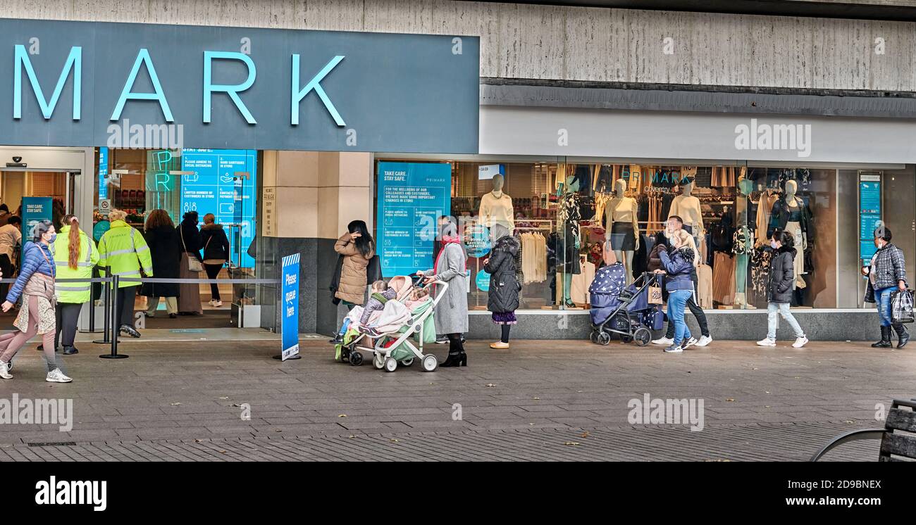 Primark clothes hi-res stock photography and images - Alamy