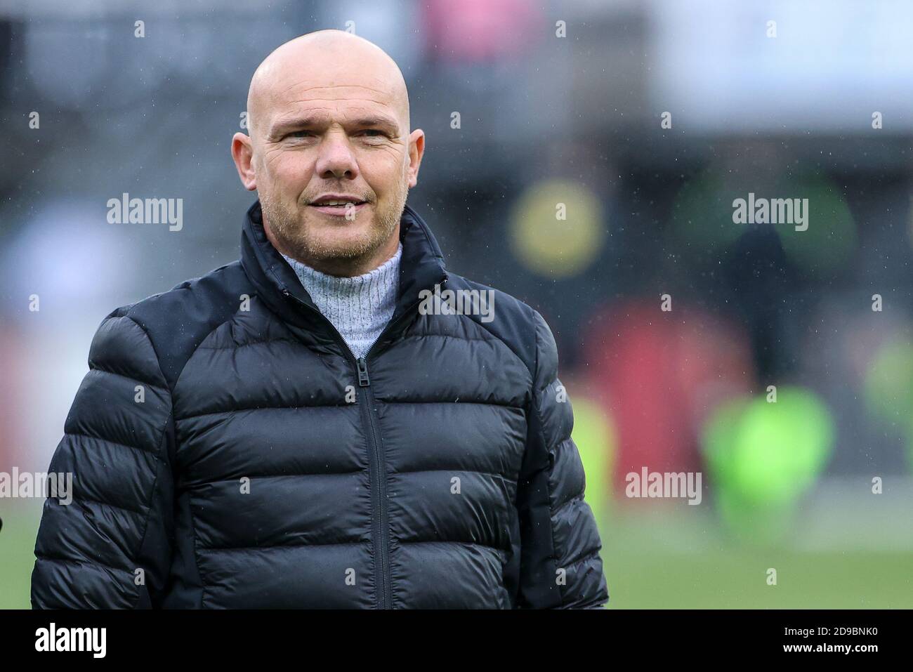 ROTTERDAM, NETHERLANDS - NOVEMBER 01: Johnny Jansen trainer/coach of SC ...