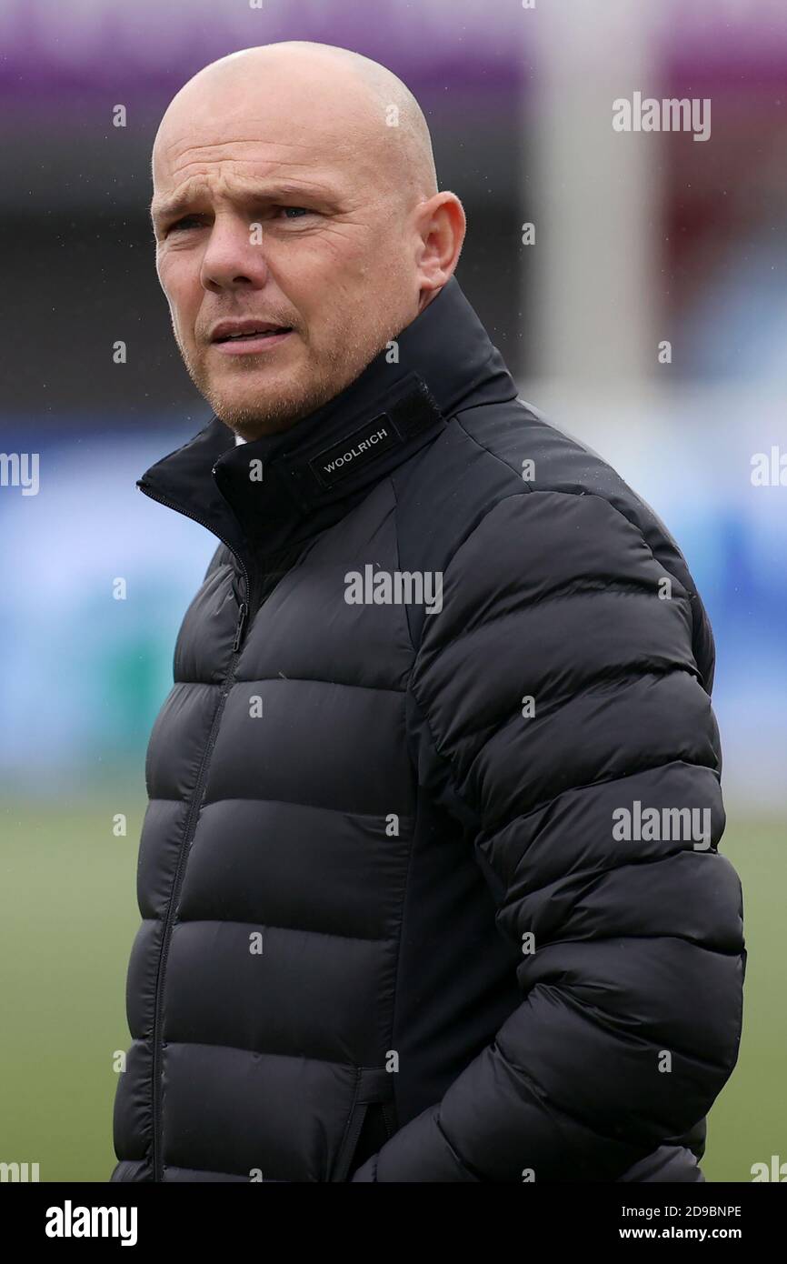 ROTTERDAM, NETHERLANDS - NOVEMBER 01: trainer/coach Johnny Jansen of SC ...