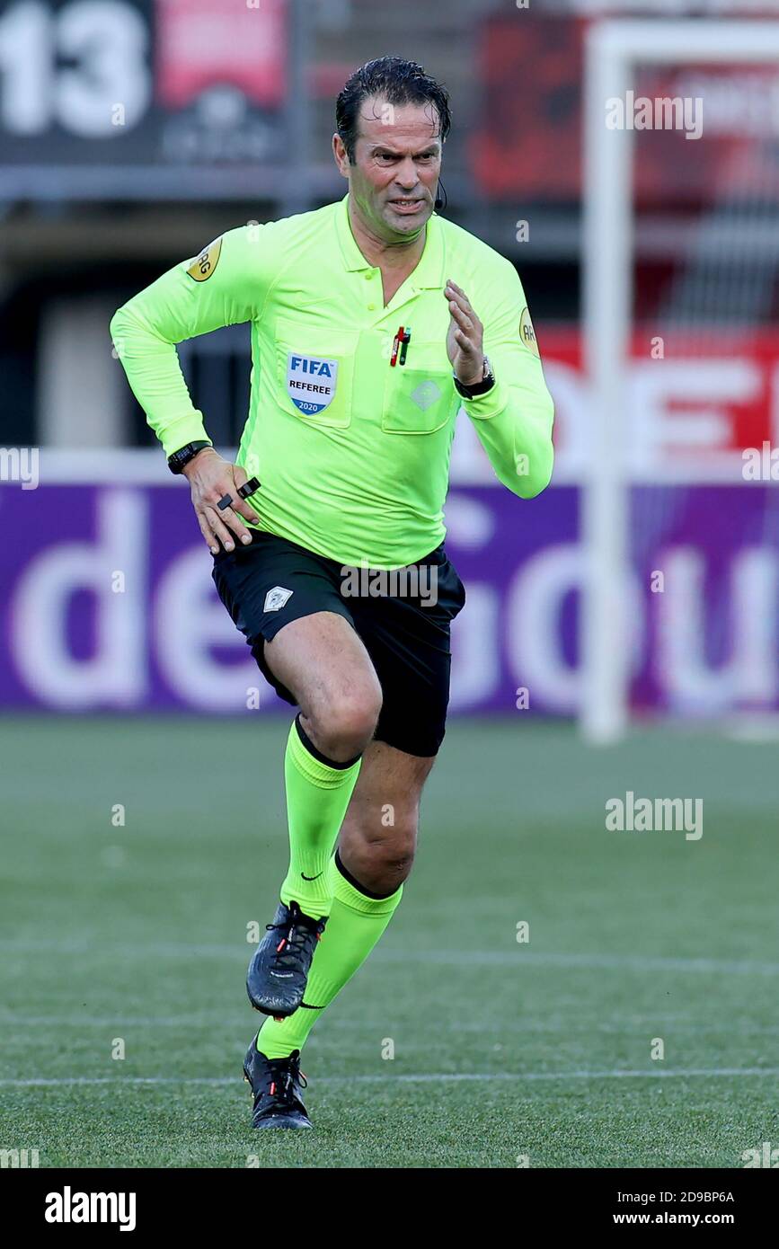 ROTTERDAM, NETHERLANDS - NOVEMBER 01: referee Bas Nijhuis during the ...